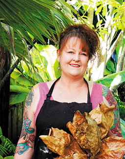 Catherine Dunn - Aotearoa Artist - The New Zealand Artists Magazine