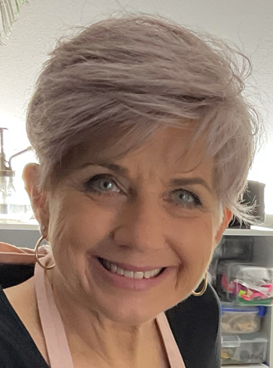 Lorraine Bailey - Aotearoa Artist - The New Zealand Artists Magazine