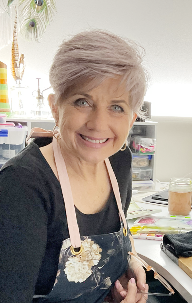 Lorraine Bailey - Aotearoa Artist - The New Zealand Artists Magazine