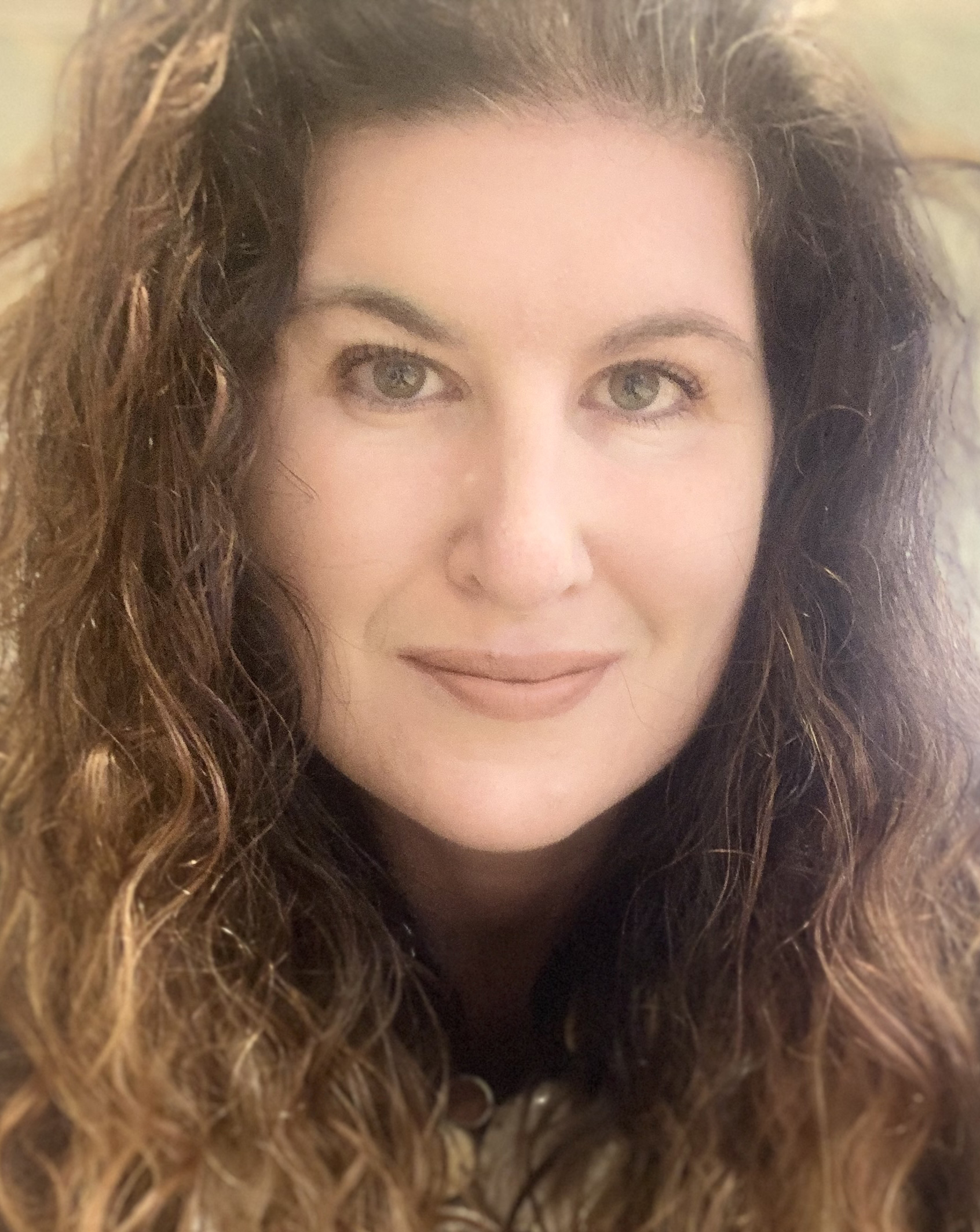 Sheelagh McHaffie - Aotearoa Artist - The New Zealand Artists Magazine